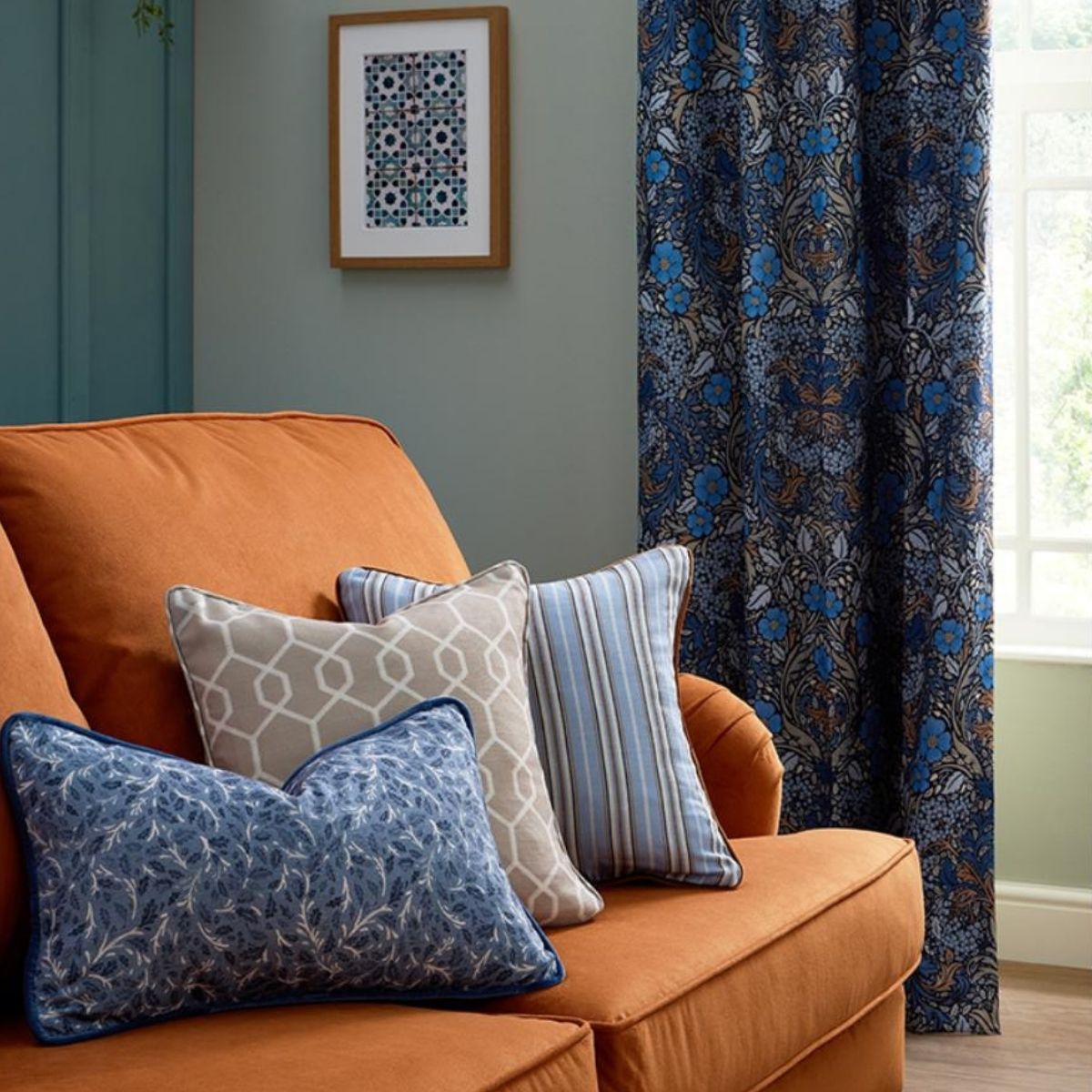 Panaz Folklore Rubus 203 Emerald | Spearhead